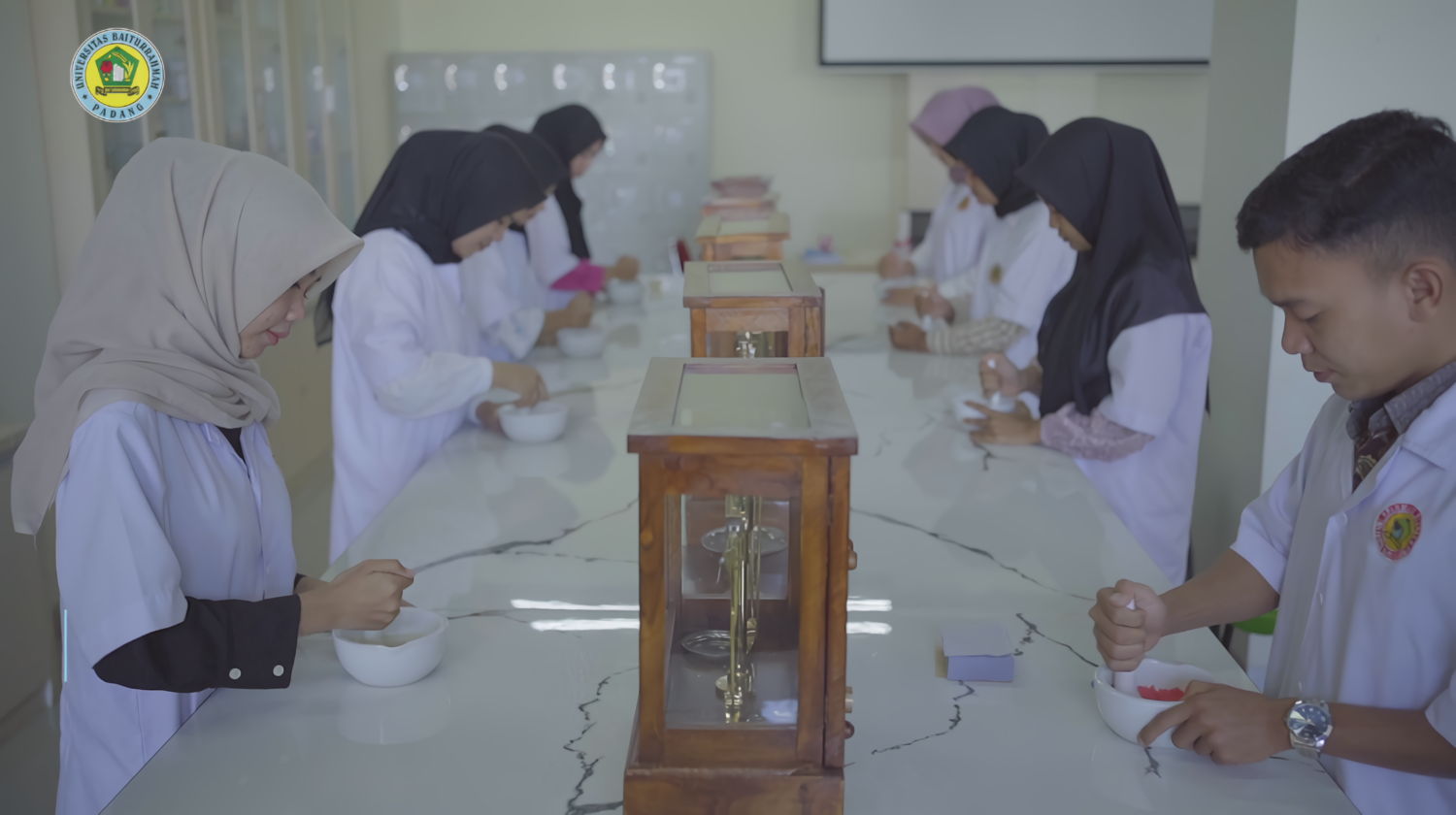 Laboratorium Teknologi Farmasi – Prodi S1 Farmasi Klinis